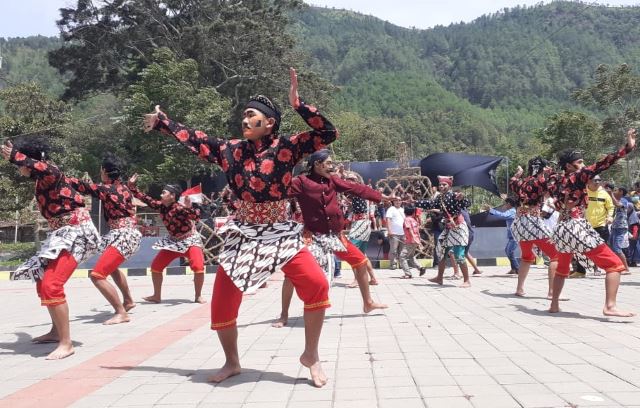Tari Soreng Bangkitkan Semangat dan Keberanian Tolak Politik Uang ...