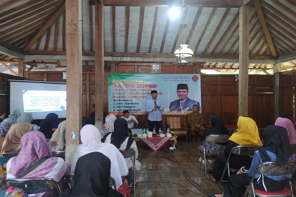 BEDAH BUKU: DPAD DIY Ajak Warga Produktifkan Lahan Tadah Hujan ...